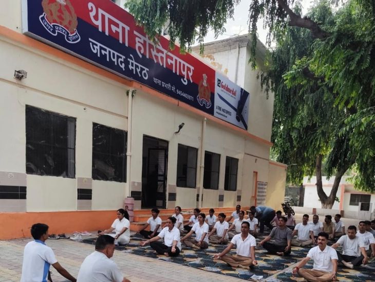 Hastinapur Police Yoga Day Camp Organizes | International Yoga Day