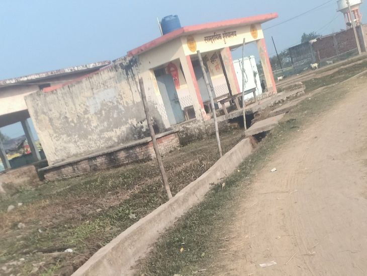 Shravasti Open Drain: Stench & Mosquitoes Plague Villagers | Burwa Baba ...