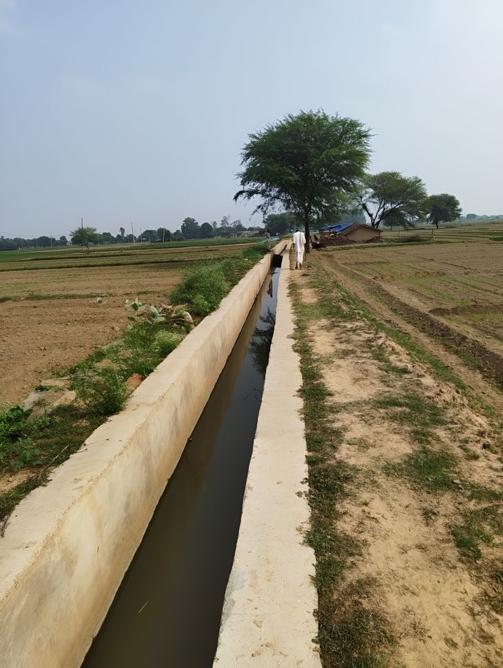 Due to the construction of a minor, the road to Jagirpur village is ...