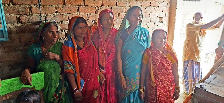 Women lured with ₹900 were taken to UP and photographed on hospital beds.