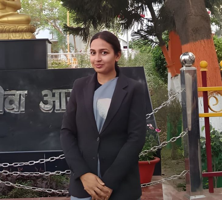 Pooja became a revenue officer in her third attempt.
