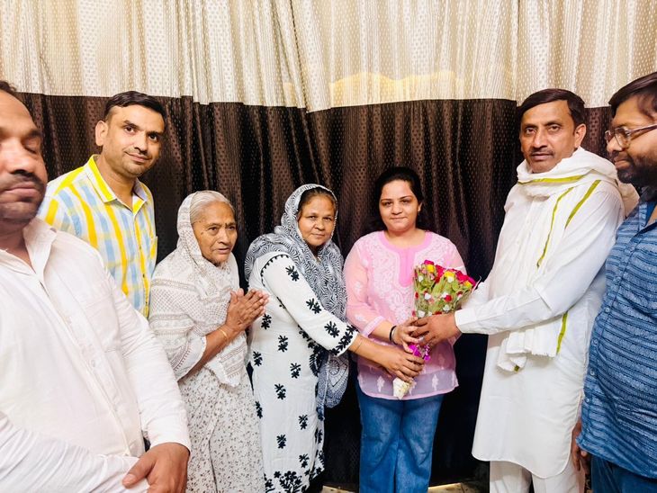 Danakaur Student Astha Sharma Honored for MBBS Final Pass