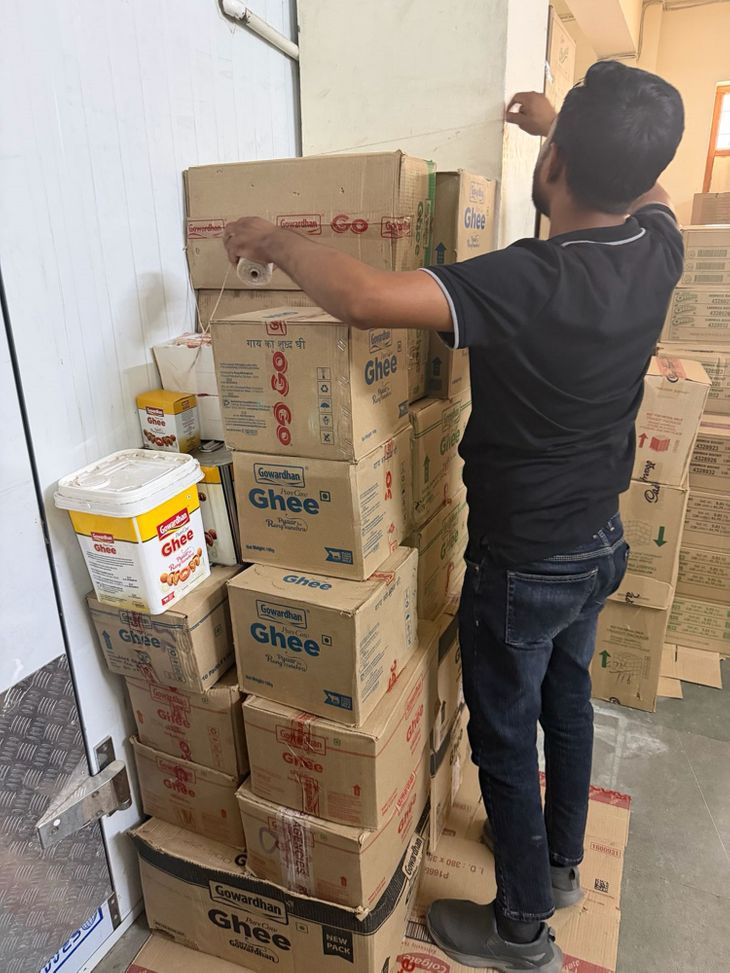 100 kg of expired cheese, toasted chocolates and 180 kg of ghee seized