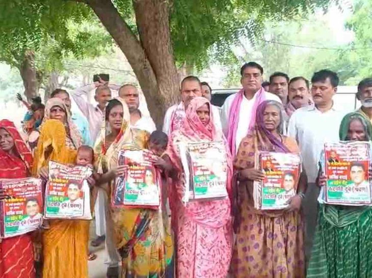 SP Workers Distribute Sarees & Sweets in Bhadohi for Akhilesh Yadavs ...