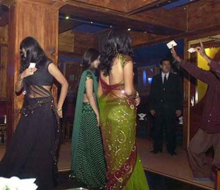 Dance Bars to Reopen in Maharashtra as Supreme Court Puts Ban on Hold