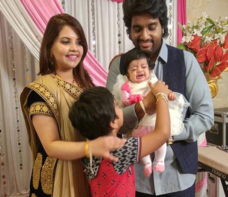Singer Adarsh Shinde\'s Daughter Naming Ceremony | गायक आदर्श शिंदेच्या ...