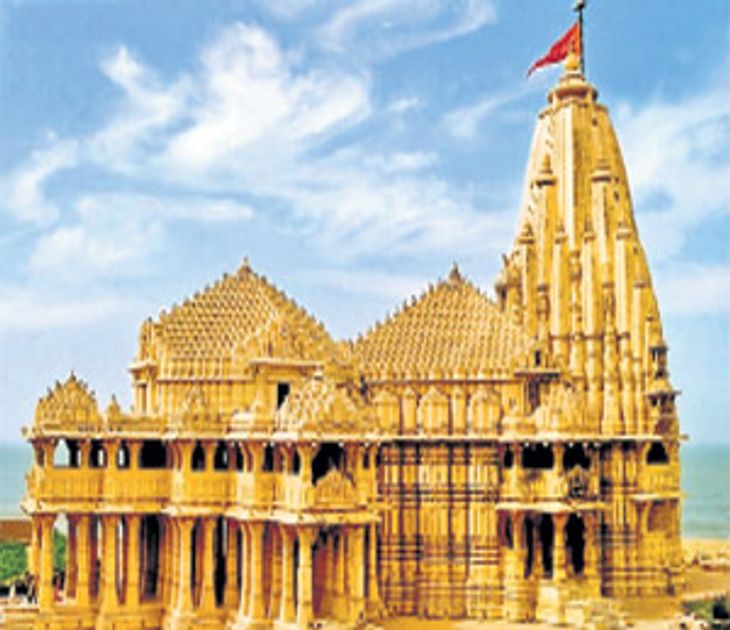 Harshada Deshpande short story | कुणी काही म्हणा, काही तरी म्हणा | Divya Marathi