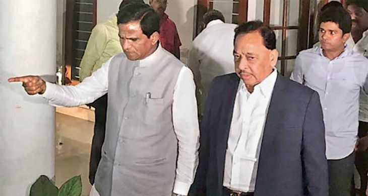 narayan rane meets amit shaha | मुख्यमंत्रिपदाचा हट्ट नाही, महसूल वा ...