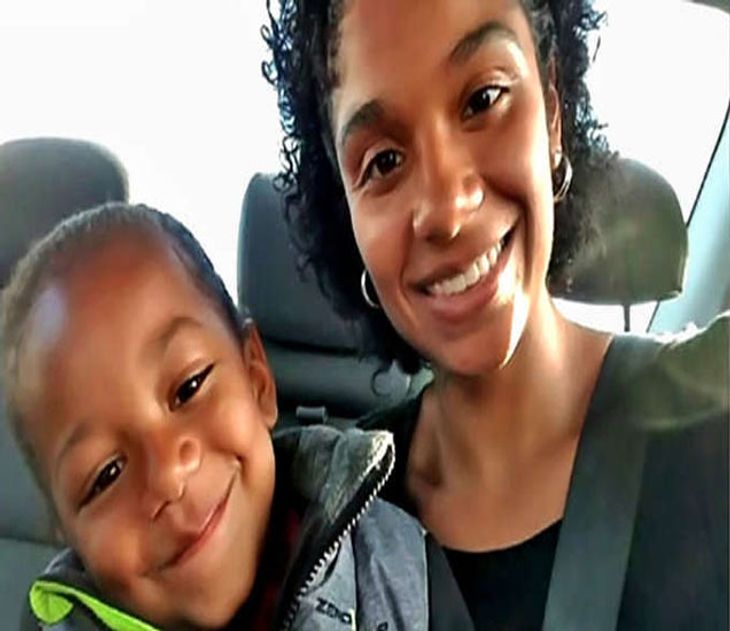 Mom Burns 4 Year Old Son In Bathtub | आईने स्वत:च्याच मुलाला जिवंत ...