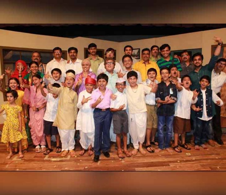 marathi actors attends vyakati ani valli children play | बालरंगभूमीवरील ...