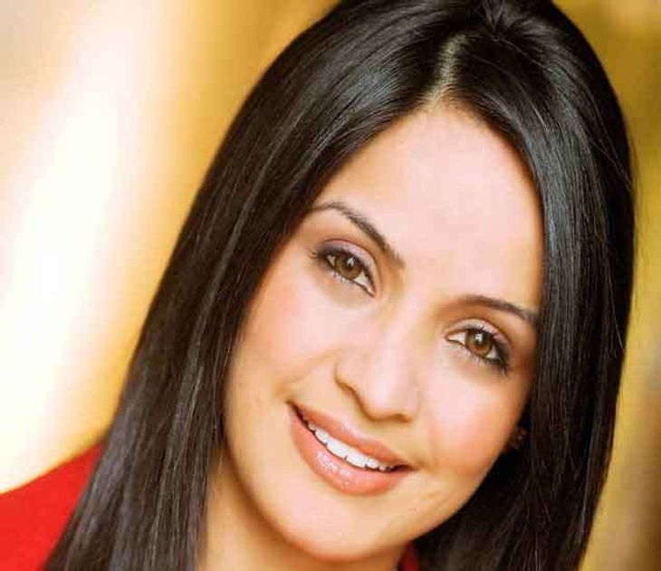 Womens day special:Top 20 Hot And Most Beautiful Female Politicians