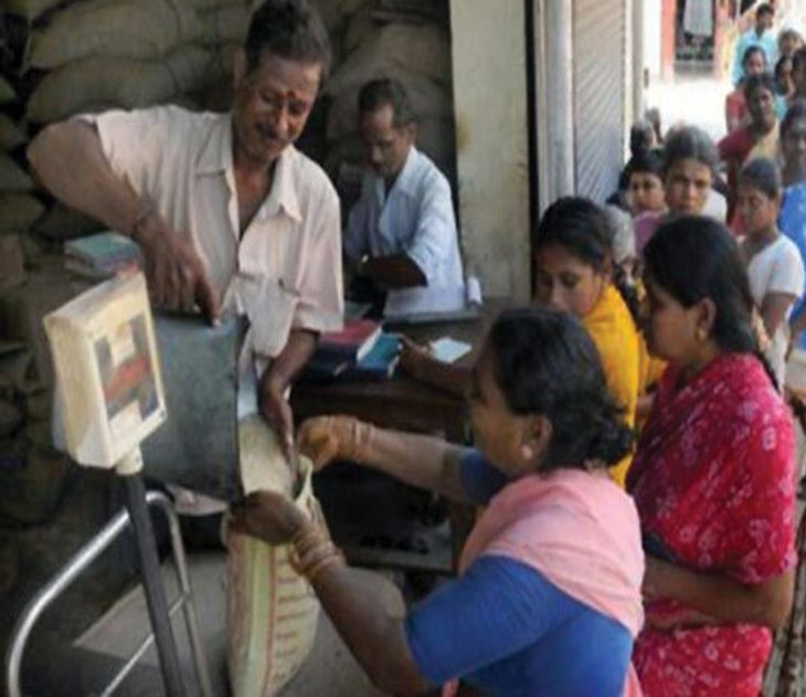 phulambri tops in food distribution through machine | ई-पॉस मशीनद्वारे ...