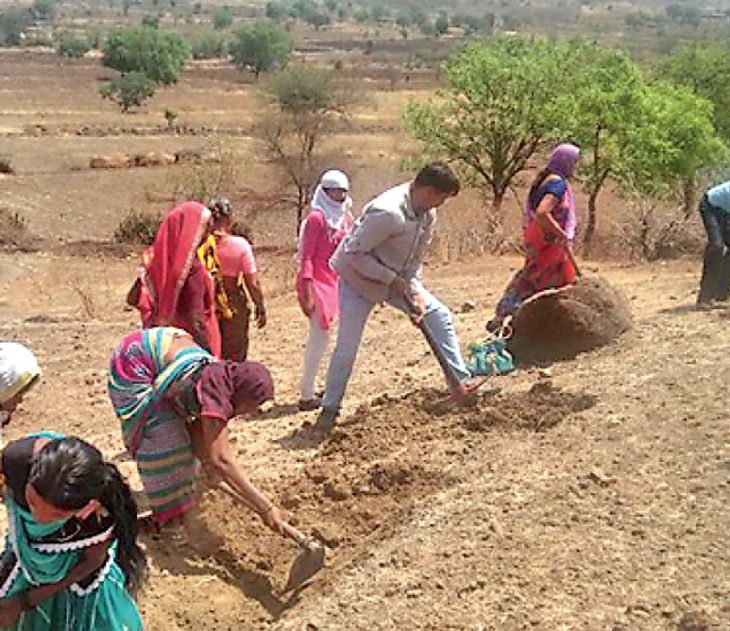 1087 people made online registration; Shramdan with 600 different ...