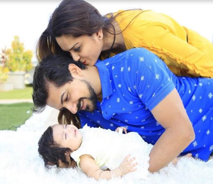 Pushkar Jog gets a lovely surprise visit from his wife and daughter at ...