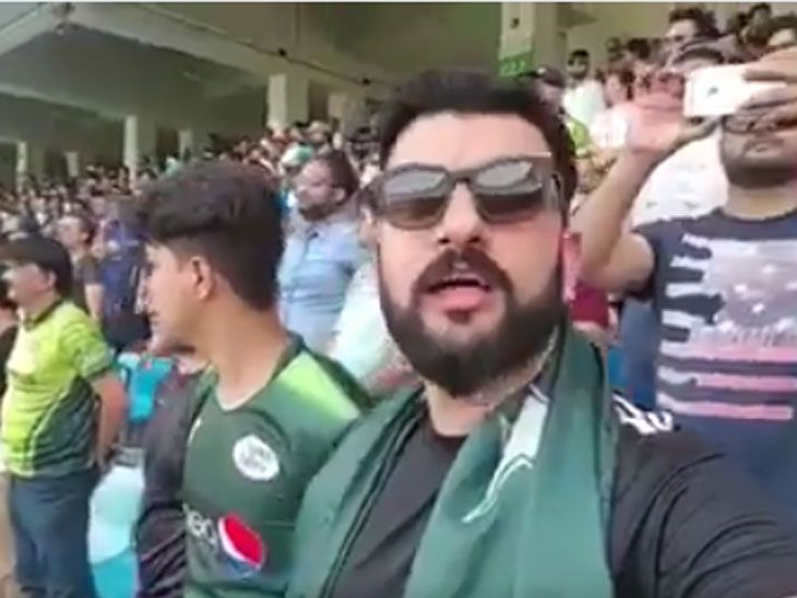 pakistani man sang indian national antheme during india and england ...