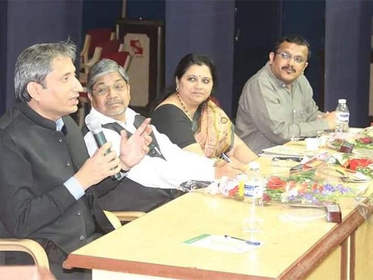 divya marathi state editor sanjay awate special article on ravish kumar ...