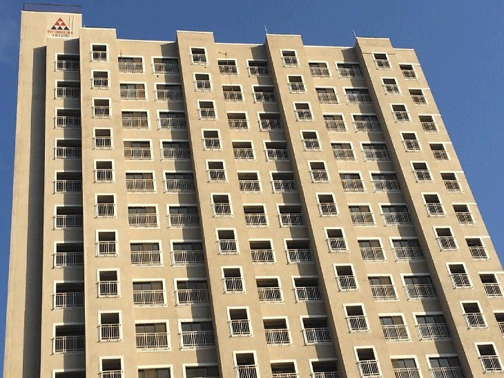 the merchant of Malad handed over his entire building of 130 flats for ...