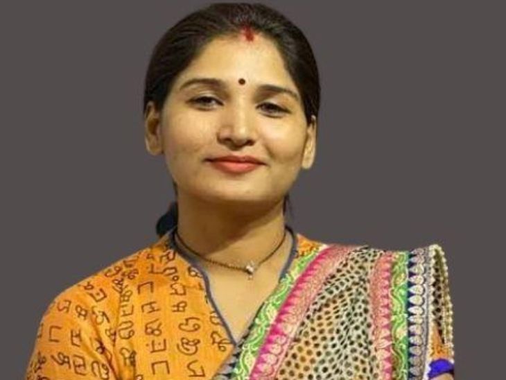 Dhananjay Munde's wife Karuna Sharma to enter politics, meets Mumbai Mayor Kishori Pednekar ...