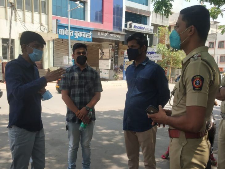 MLA Prashant Bamb and police clash over blocking Corona patient's relative