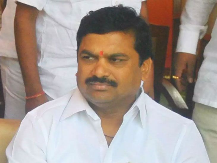 Former minister Ram Shinde alleges that people are being bullied in the ...