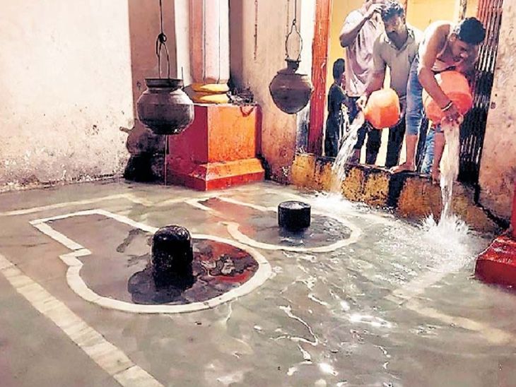 Fill Mahadev's gabhara with water and pour it for rain | महादेवाला ...