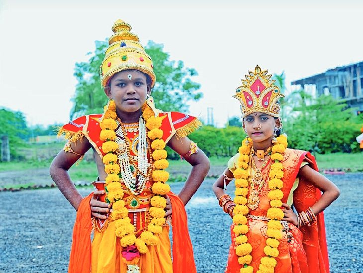 Rajur sighed at the announcement; The costumes of Vitthal-Rukmini were ...