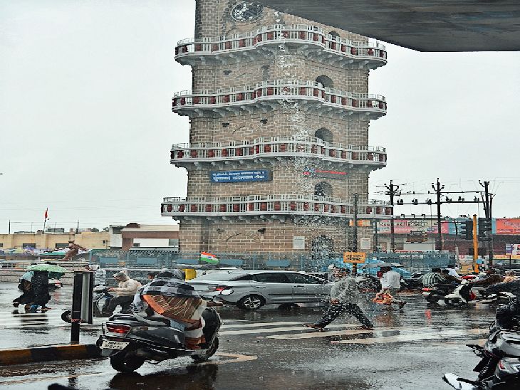 Uninterrupted flow of water over flyovers to vehicles; Fear of ...