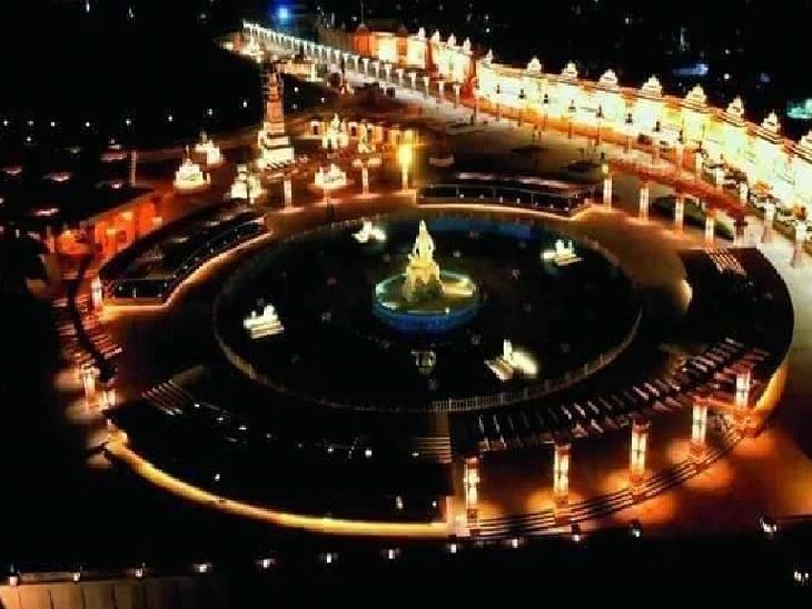 Projection of Mahakal Corridor to Verul Temple | marathi news | भाविक ...