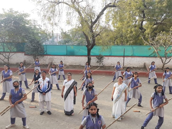 Lathi-kathi training for 8th and 9th students, Self-defence initiative ...