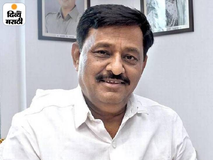 'Fadnavis is very angry with women..' Controversy with Subhash Deshmukh's statement | रासपकडून ...