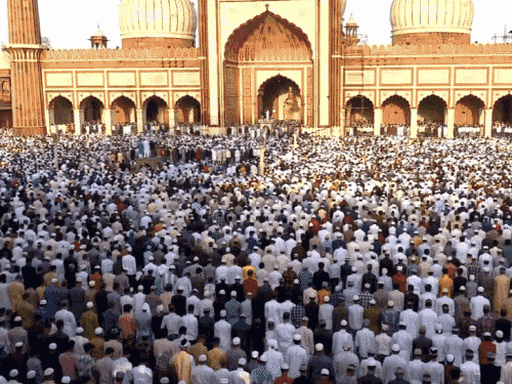 Ramadan Eid in india | Offered Fajr Namaz, People Are Congratulating ...