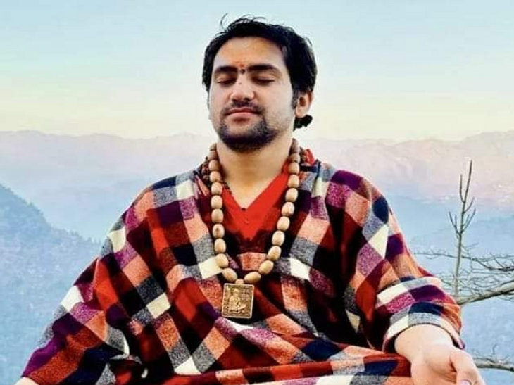 Bageshwar Baba Dhirendra Shastri Hindu Dharm Book Shivranjini Kalash Yatra