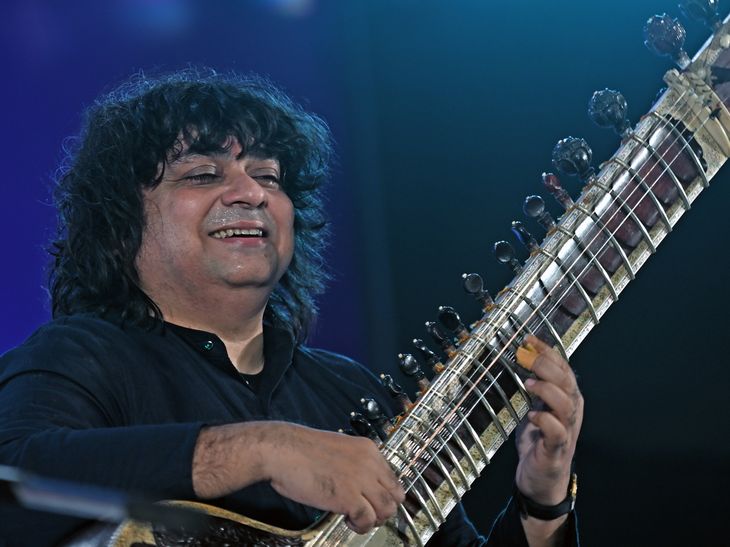 Mitra Mahotsav in pune fans got a melodious experience of various raga ...