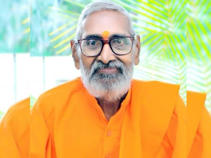 Founder President of Gajanan Maharaj Temple in Garkheda Prof. Shridhar ...