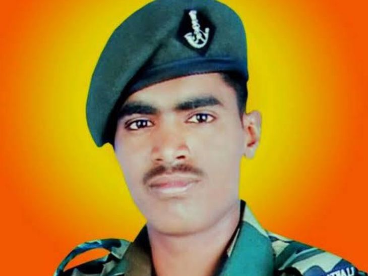 Martyr soldier Keshav Gosavi, third-class social worker Amrapali Mohite ...