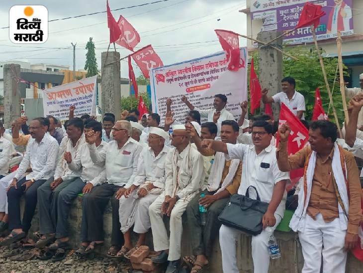 farmers in beed aggressive for total crop loan waiver Dharne movement ...