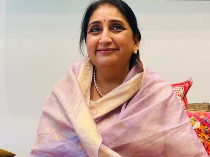 Sunetra Pawar Reached To Meet Sharad Pawar Modi Baug Pune Ajit Pawar ...