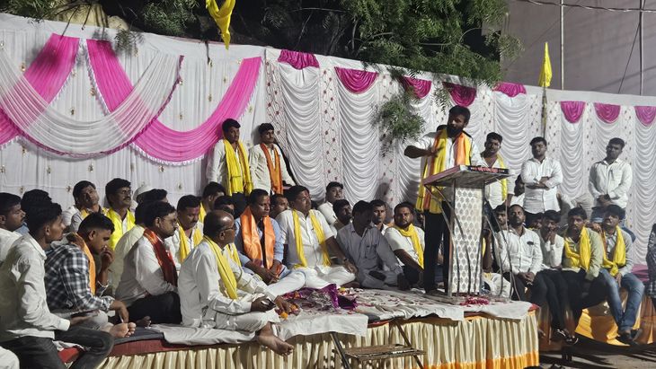 Warning of OBC leader Prof. Laxman Hake at OBC meeting in Chatgaon ...