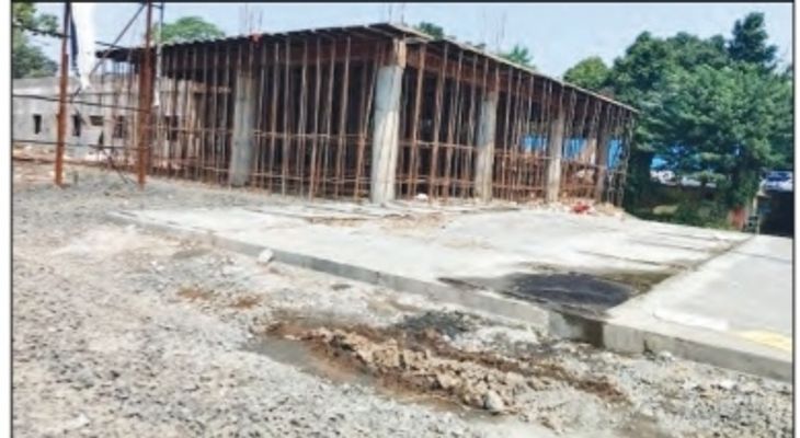 Construction of ticket reservation room at Badnera railway station is ...