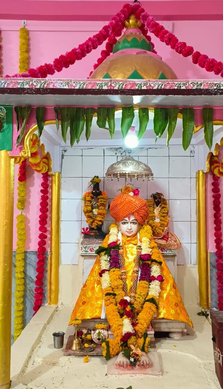 Sant Shree Dnyaneshwar Maharaj Sanjivan Samadhi ceremony at Talvel ...