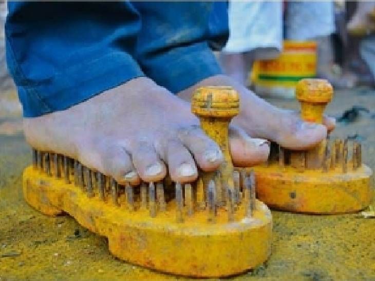 Devotees fulfill their vows by hammering nails; Khadava is worn out of ...