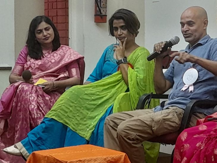 Marathi people must stand firmly behind the Marathi film industry ...