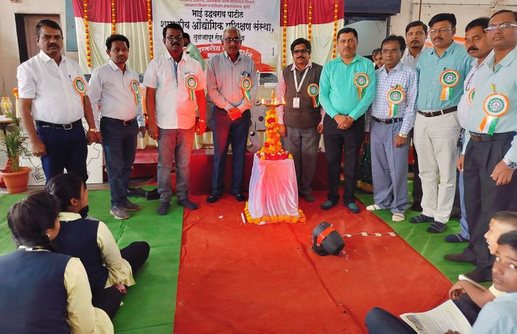 34 projects presented at the technology exhibition; Digital diary along ...