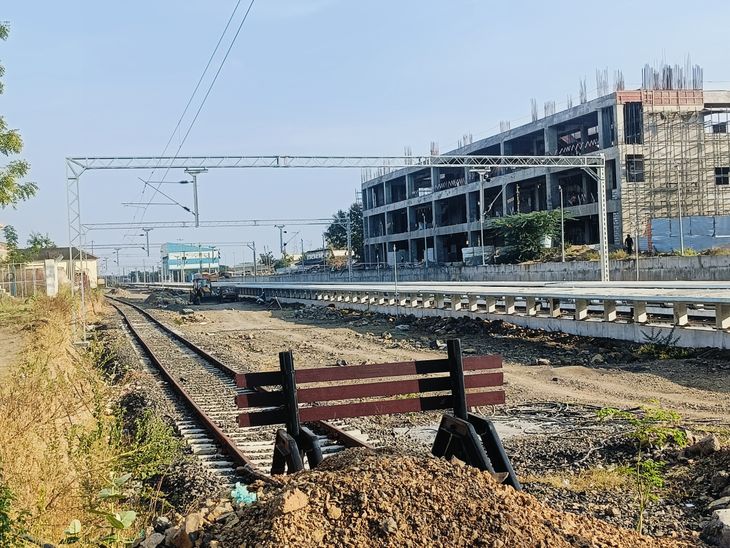 A three-storey building is being constructed for the pit line, and 45 ...