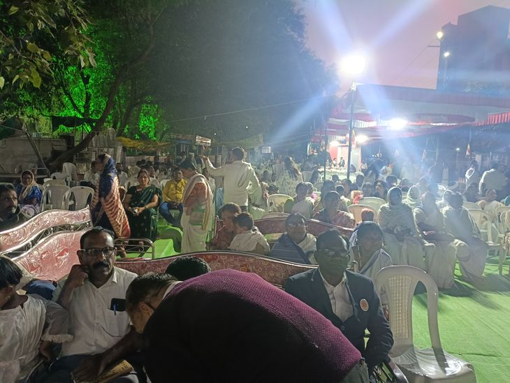 Crowd of followers to pay homage to Vijay Stambh; Bhim Geet enthused ...