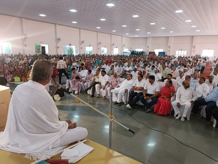 Never leave your parents, appeal of Pravin Rishiji Maharaj, Matru Puja ...