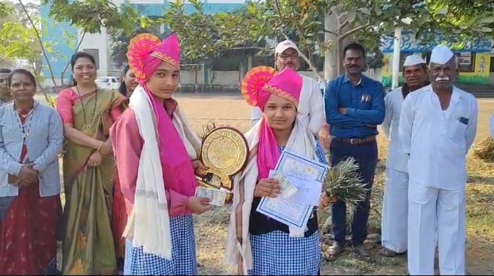 'Science' of girls from Chankapur Ashram School first in the state ...