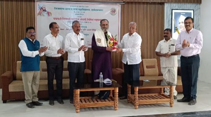 Chhatrapati Shivaji Maharaj received help from many in his area for the ...