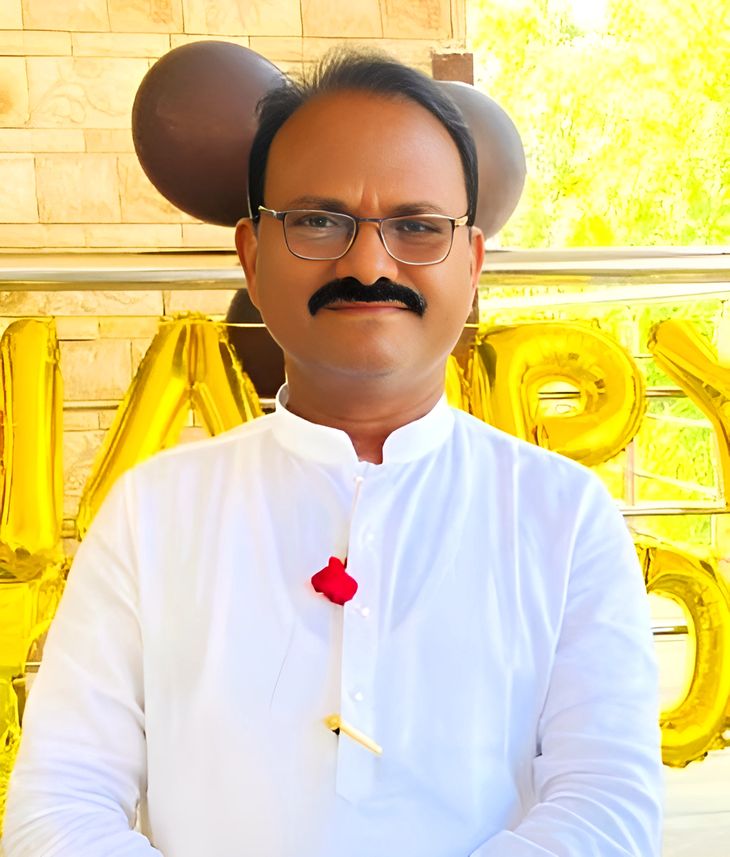 The garden at Digras school bloomed thanks to the hard work of teachers ...