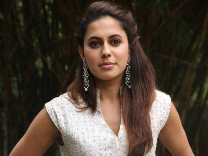 Actress Rana accused of taking advantage of VIP protocol | अभिनेत्री ...